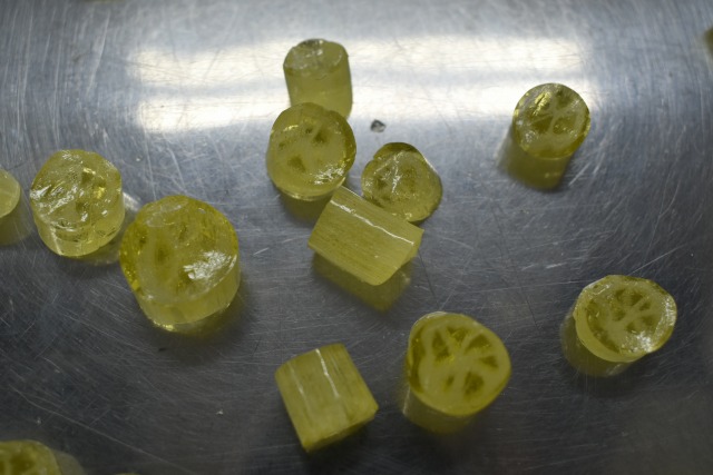 有平糖～食べる飴～＆2回目の飴細工 - 日本菓子専門学校